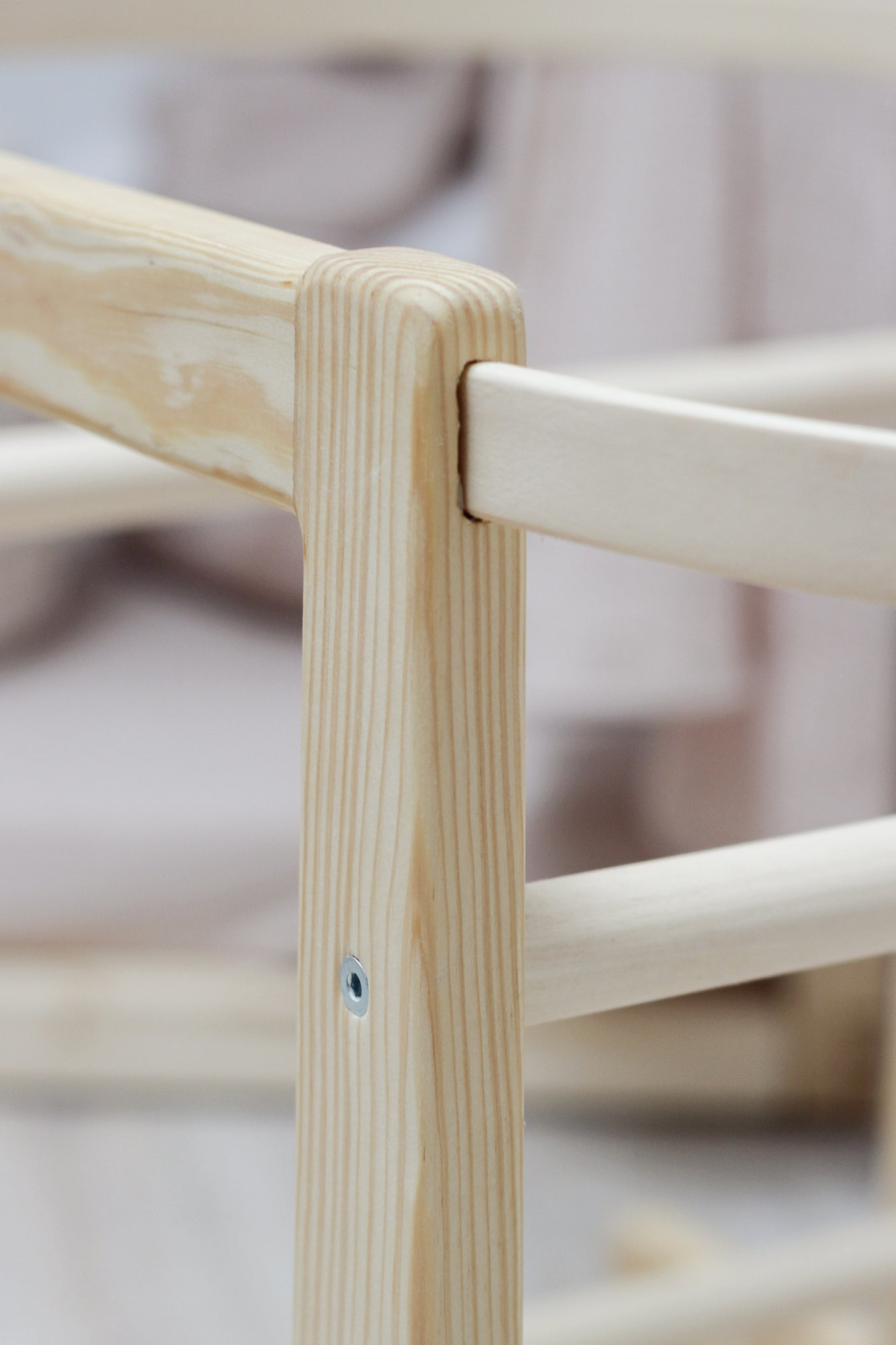 WOODEN ROCKING STAND WITH ARCS – Juli Joli Home